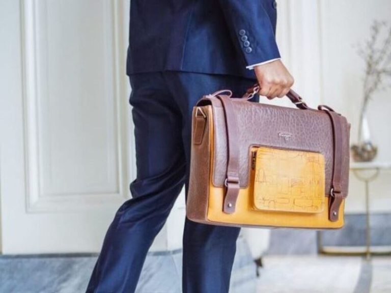 Office Fashion Makeover: How To Breathe Life Into Your Dull Work Attire ...